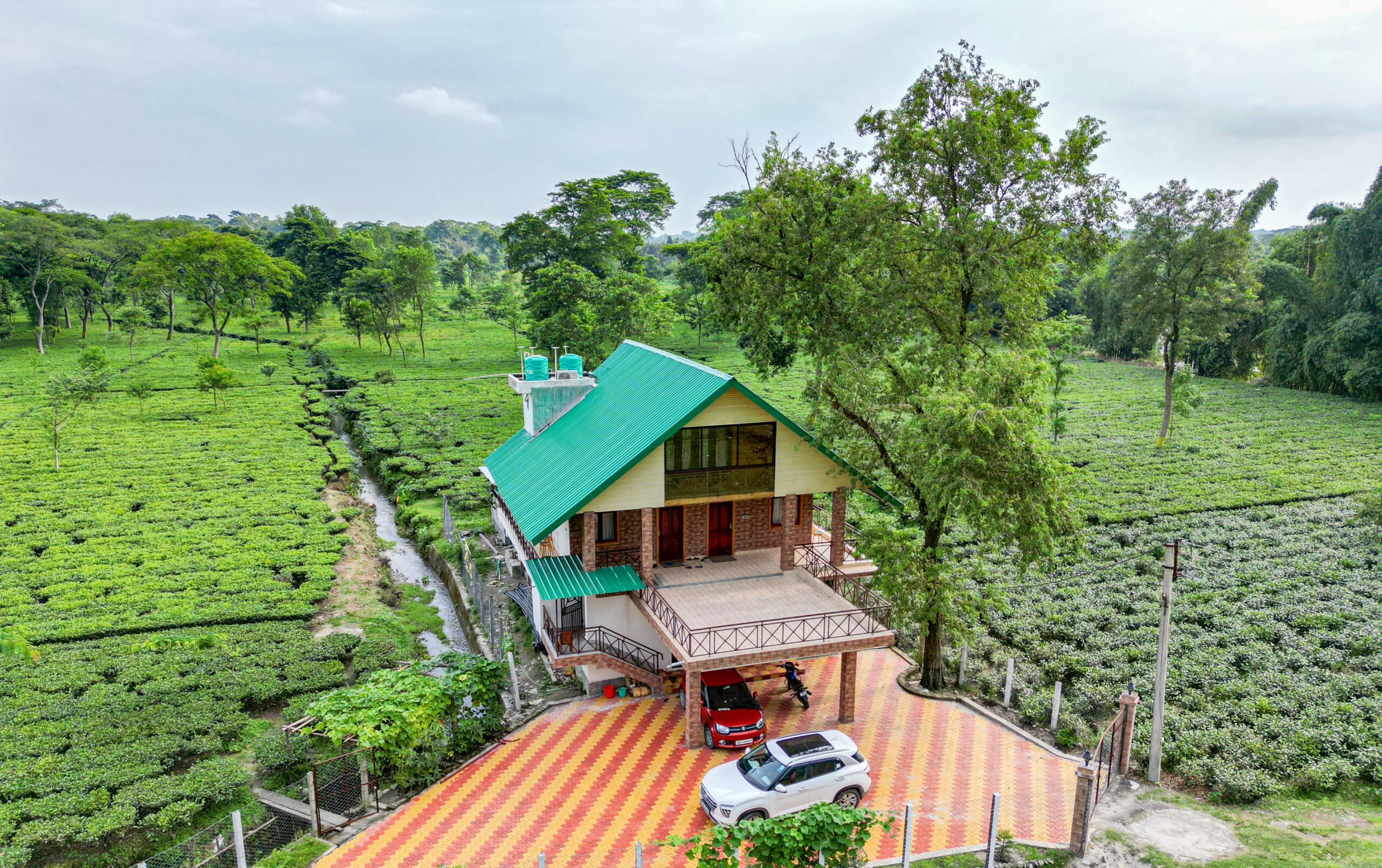 Majhgram Chabari-Jalpaiguri - Couple Packages Hillstarholidays